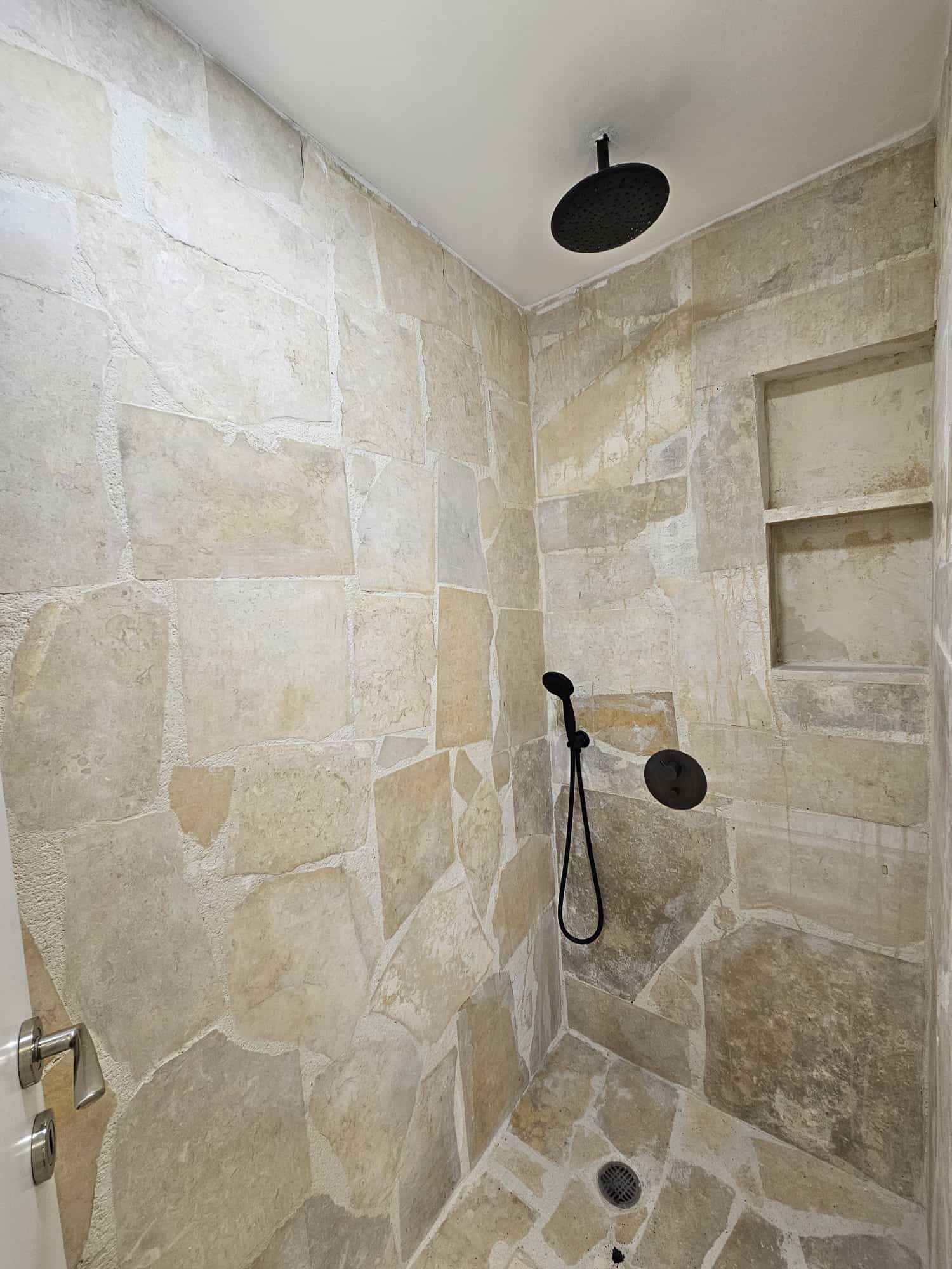 החדרים שלנו | ibex חוויית אירוח מדברית במצפה רמון